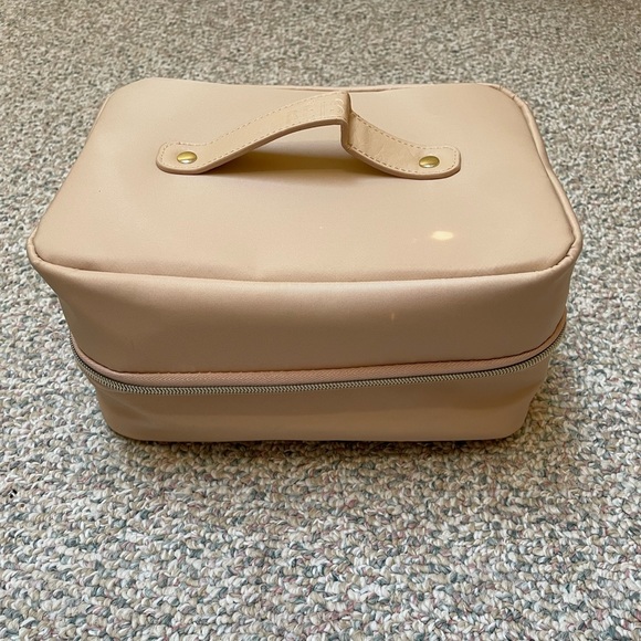 BEIS | Bags | Beis Travel Bag | Poshmark